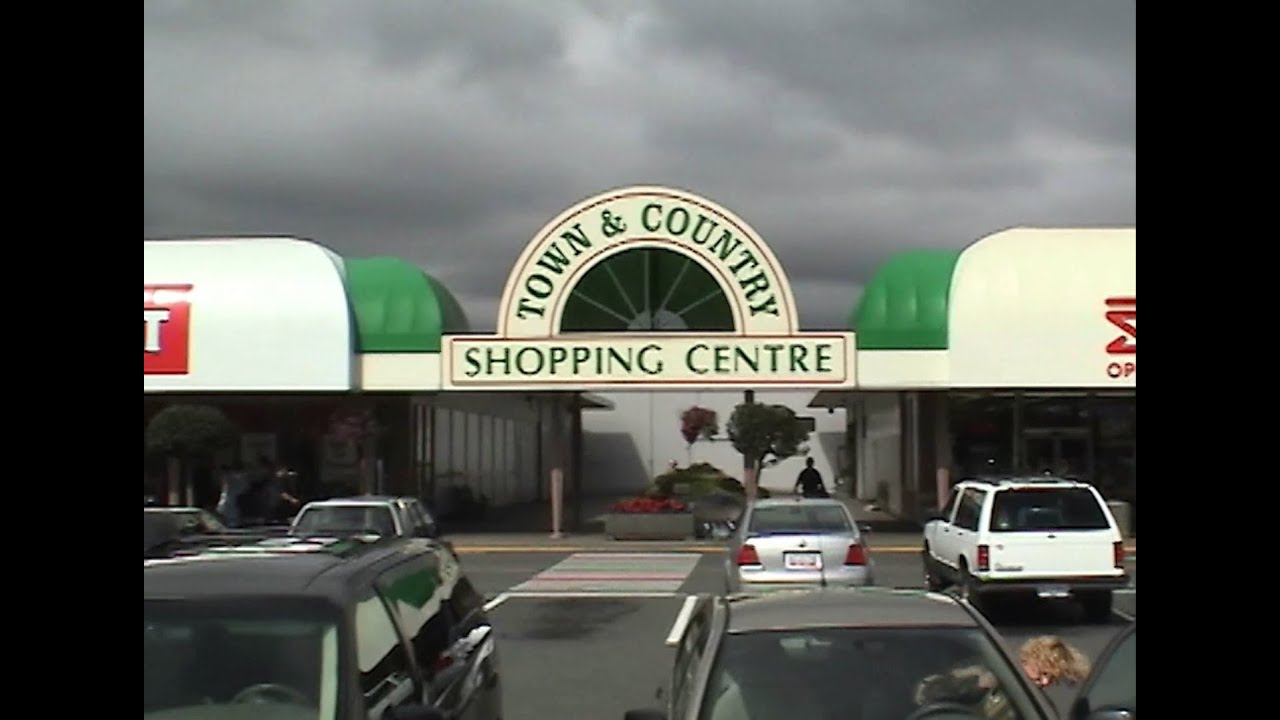 Town and Country Mall - 2004 Footage - YouTube