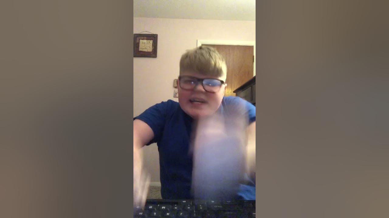 RRRRRR I HATE MY PUTER ALL MY [[KROMER]] ARE INSIDE IT ...