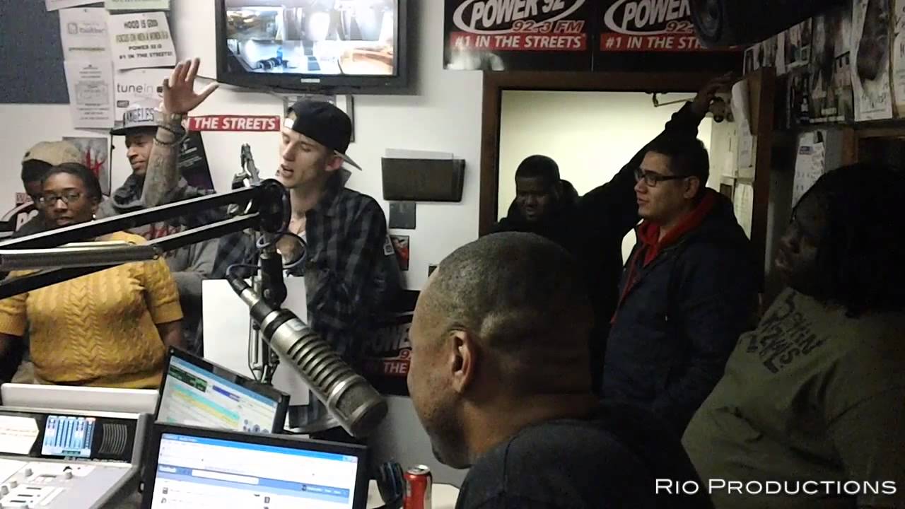 Machine Gun Kelly (MGK) Interviews with DJ Pharris at Power 92 Chicago ...