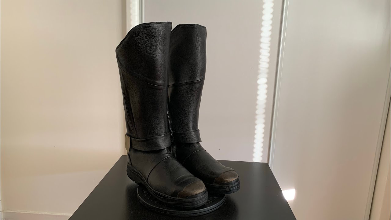 UD Replicas Batman BvS Boots Review - YouTube
