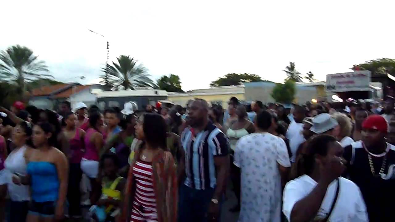 Jouvert Morning 2011 San Nicolas, Aruba - YouTube