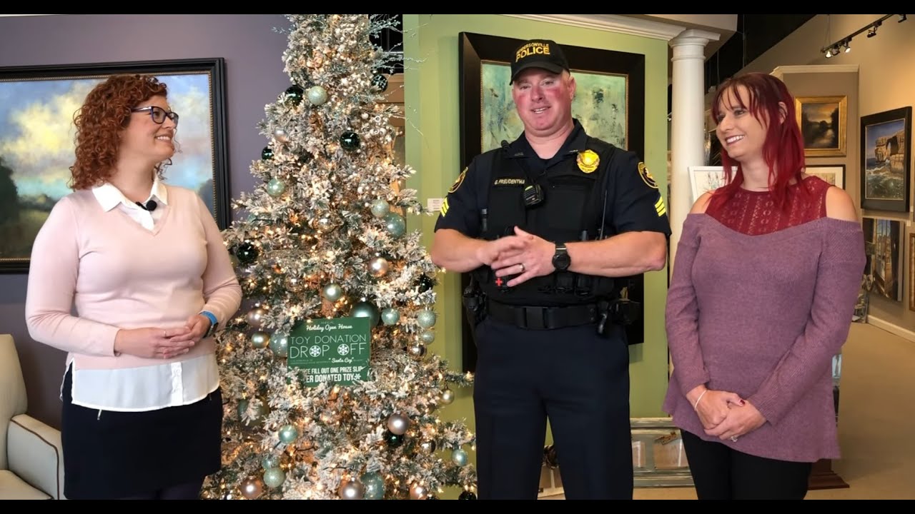 2021 “Santa Cop” Toy Drive - YouTube