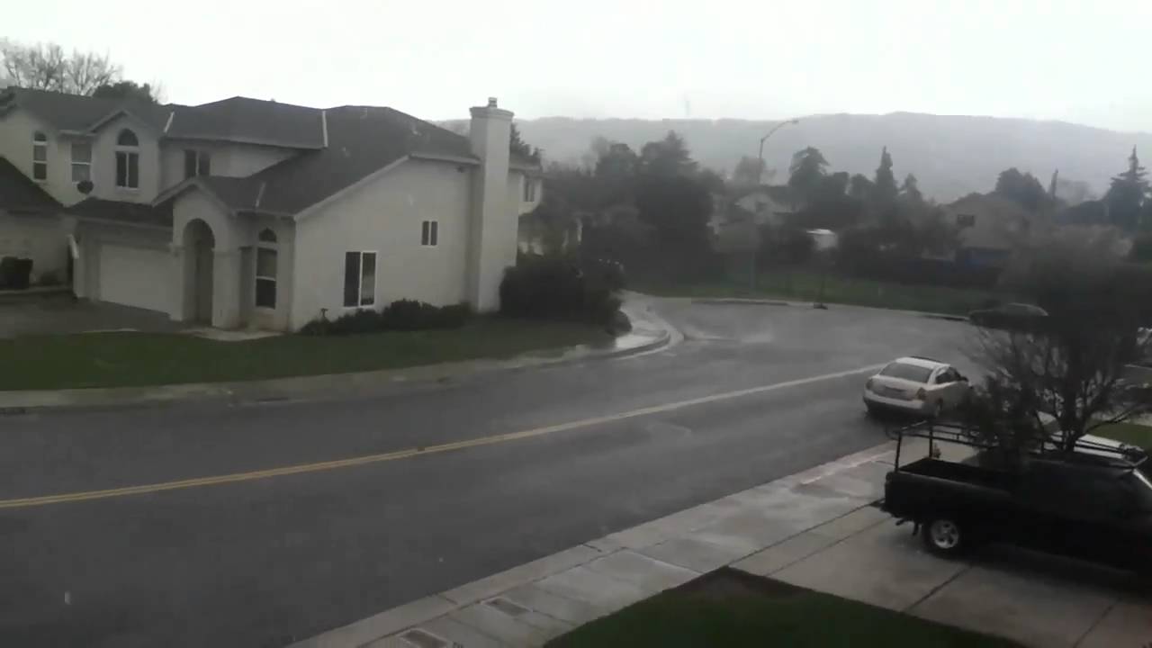 Snow in gilroy - YouTube