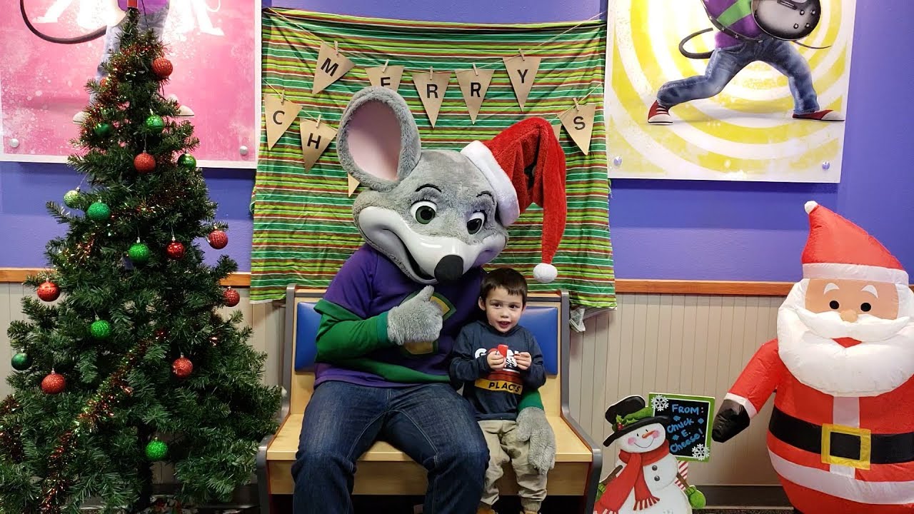 Santa Chuck E Cheese | COokies and Cream Ice cream | Won the Barrel ...