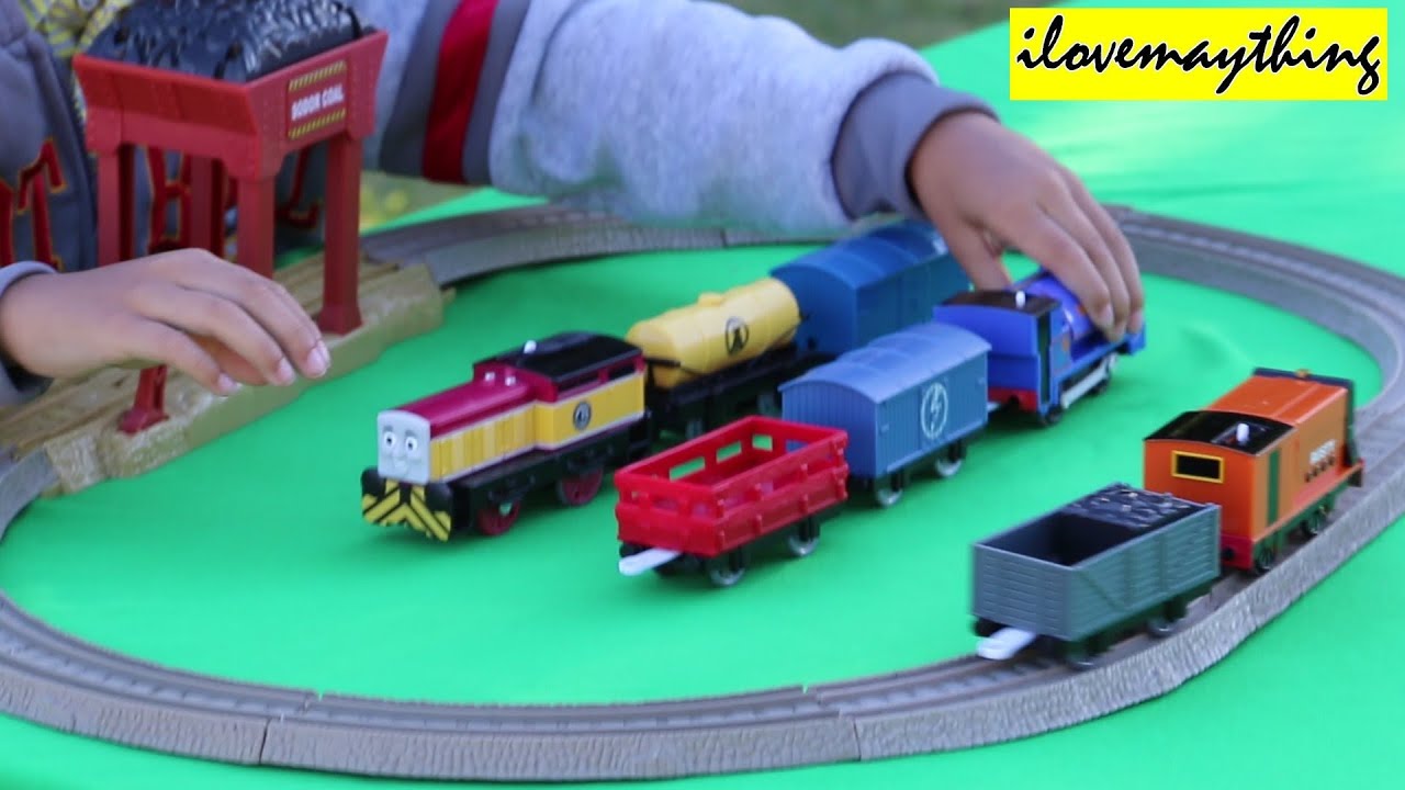 Rusty, Sir Handel and The Rattle & Shake Coal Hopper Playtime - Thomas ...
