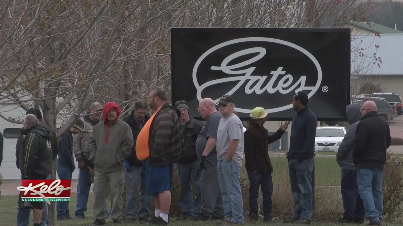 Four Fire Departments Respond To Brandon Fire - YouTube