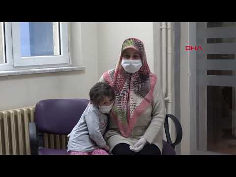 Umre dönüşü testi pozitif çıkan anne ile 5 yaşındaki kızı taburcu oldu