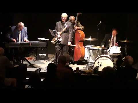 "Flying Home" with the Swinging Ken Loomer Jazz Quartet - YouTube