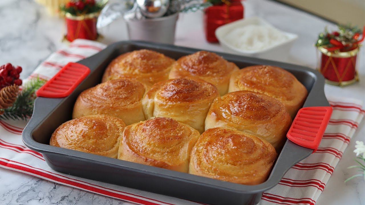 Coconut streusel rolls | Coconut streusel buns | Coconut bread | The ...