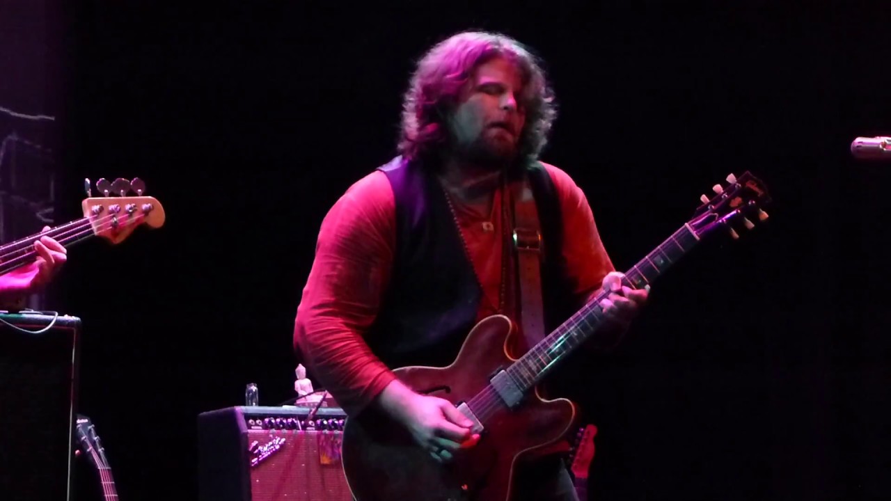 JD SIMO - Intro Jam/You Need Love - 8/25/18 Sellersville Theatre ...