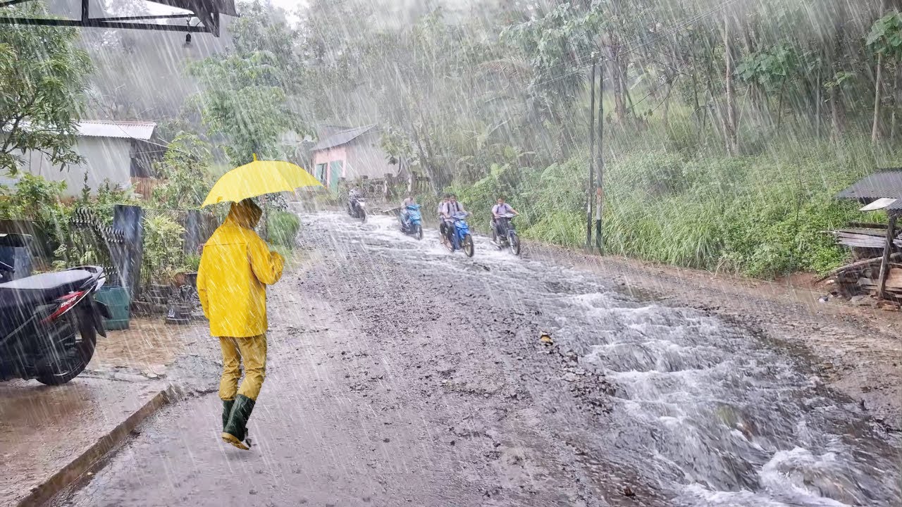 SUPER HEAVY RAIN STRONG WINDS-THUNDERSTORMS KEEP SOUNDING DON'T STOP ...