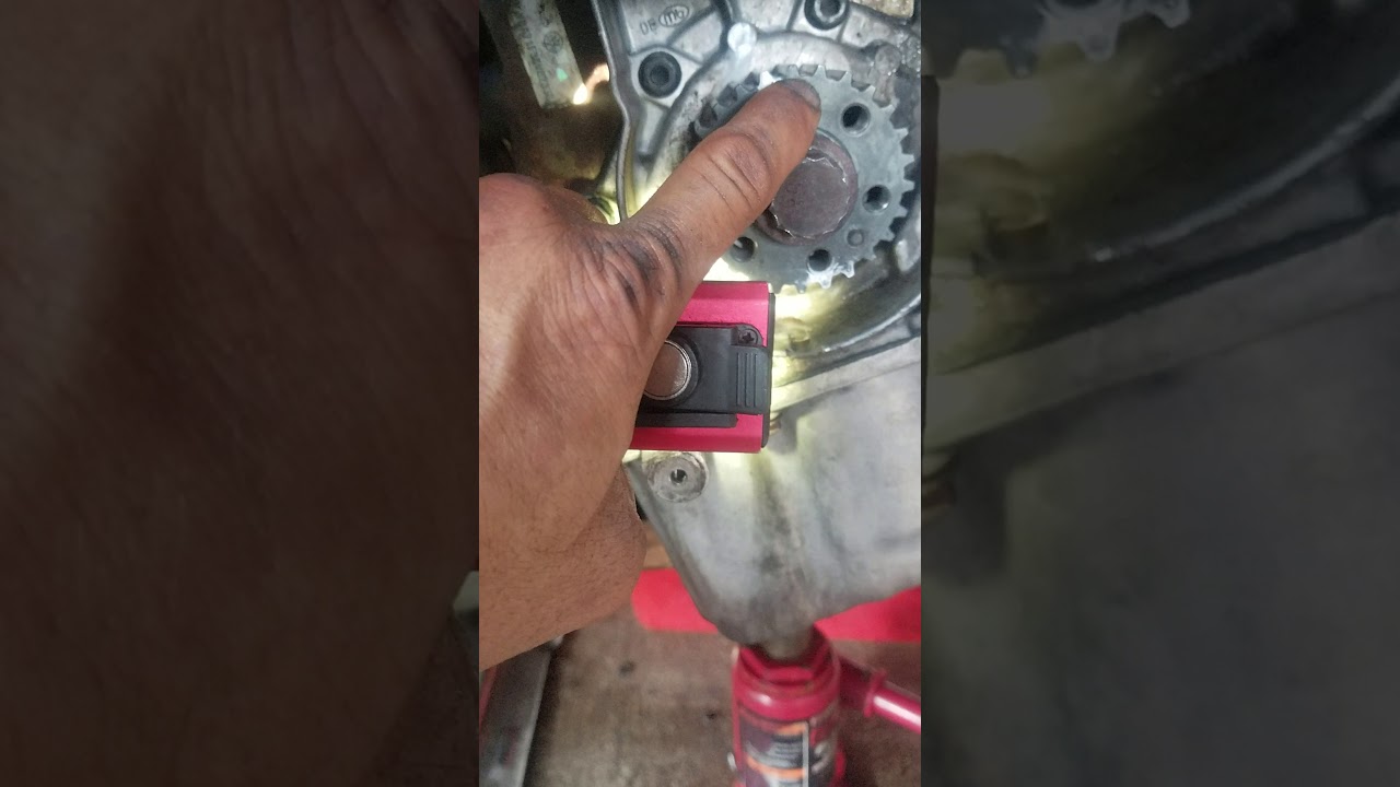 2008 Volkswagen EOS 2.0L Turbo timing mark - YouTube