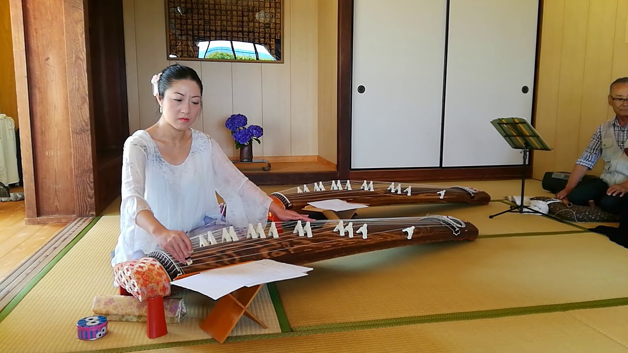 First attempt of Japanese koto Sakura VID 20180601 140845 - YouTube
