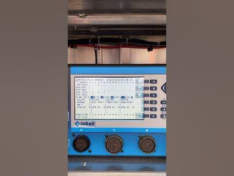 Cobalt in Free Mode #trafficlights #econolite #cobalt - YouTube