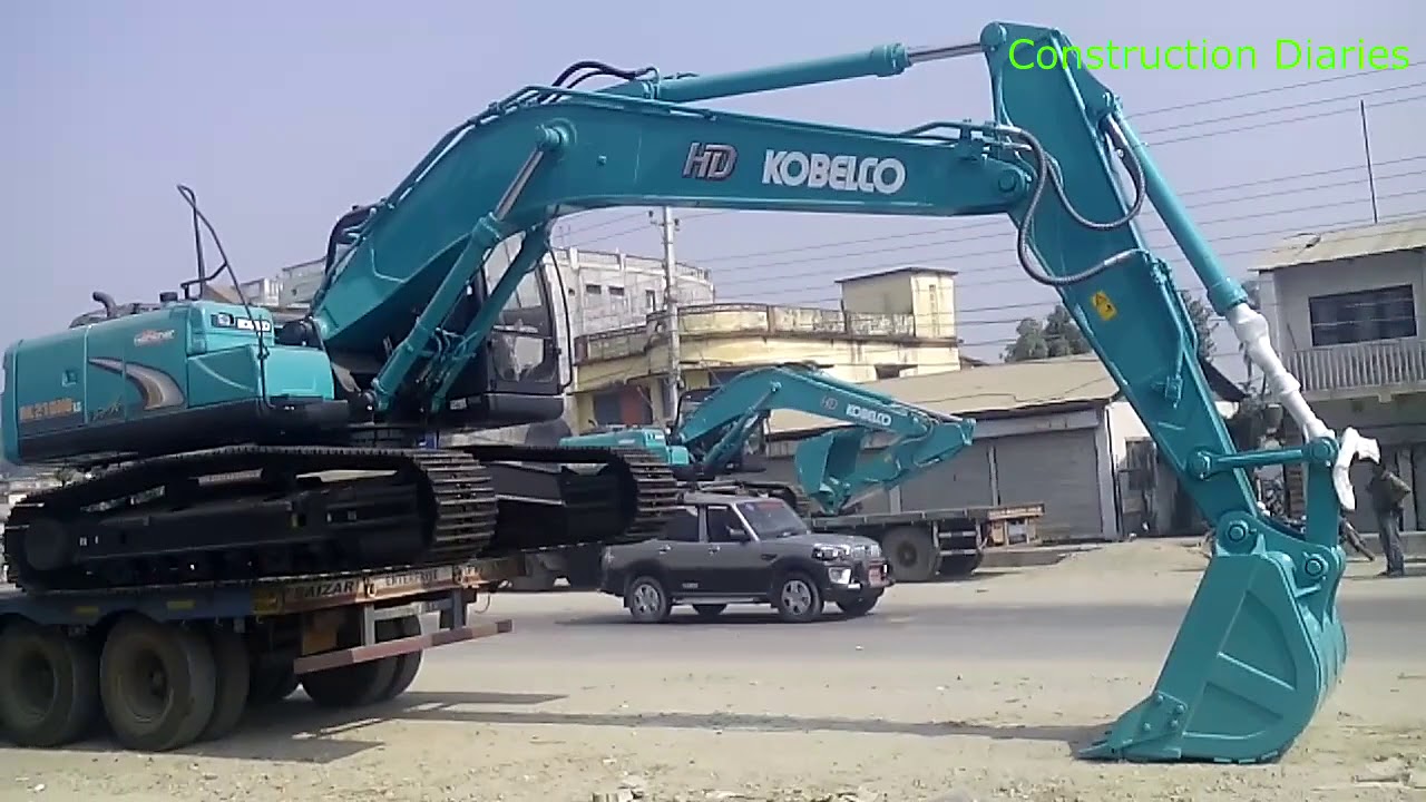 Excavator Unloading Kobelco SK 220 - YouTube