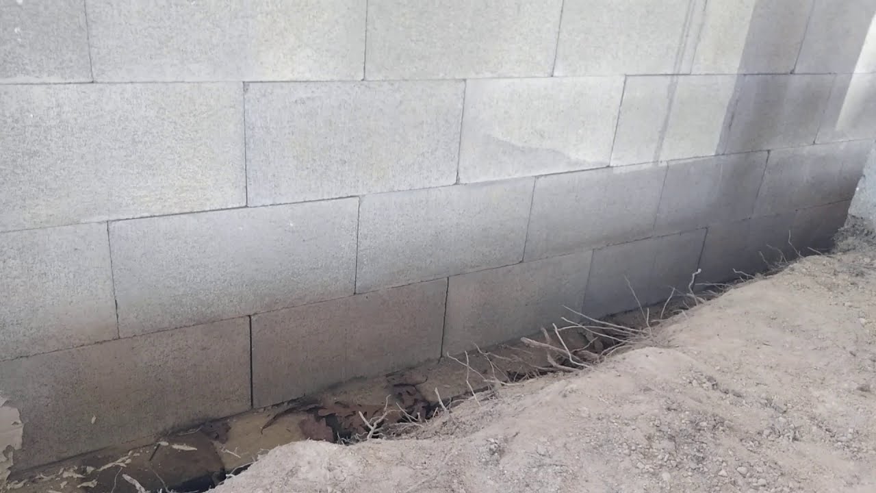 How to Properly Insulate an Unconditioned Crawl Space - YouTube