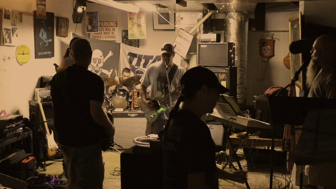 Highway 10 ~ Hash Pipe Clip, 1+ Pitch (Weezer cover) FUNNY - YouTube