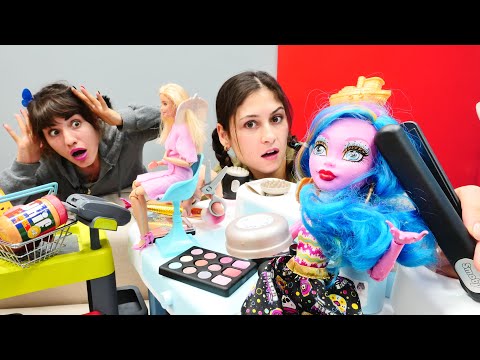 Ayşe VS Ümit. Ümit'in müşterisi Ayşe'nin ürünleri izinsiz kullanıyor. Komik video