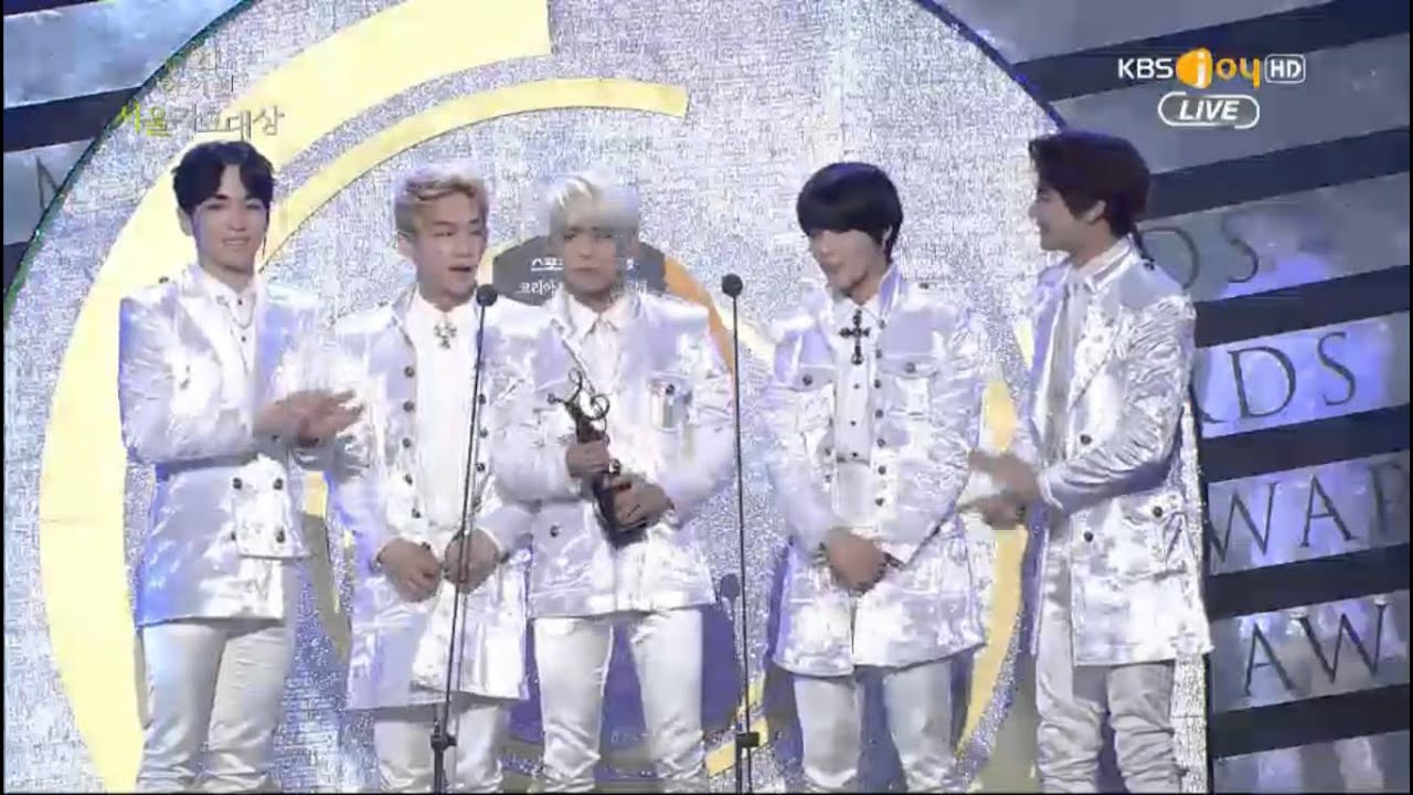 140123 SMA Popularity Award - SHINee - YouTube