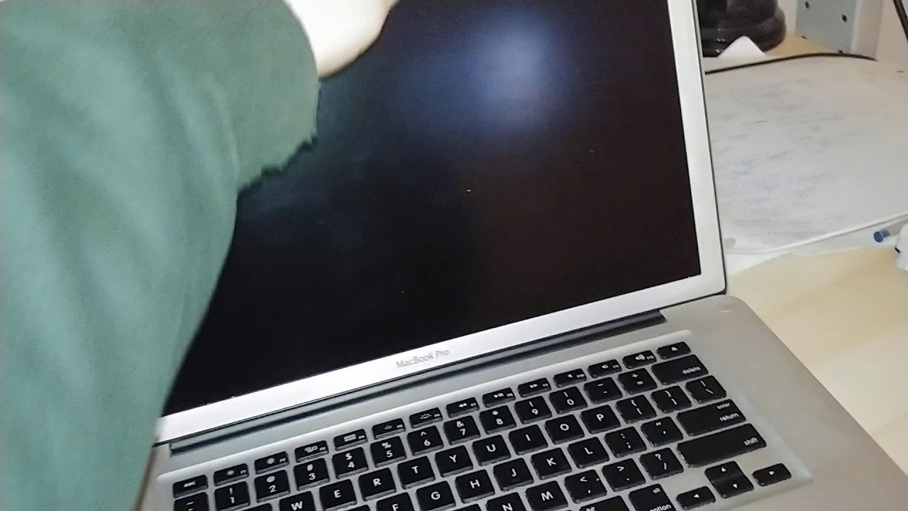 MacBook Pro booting up - YouTube