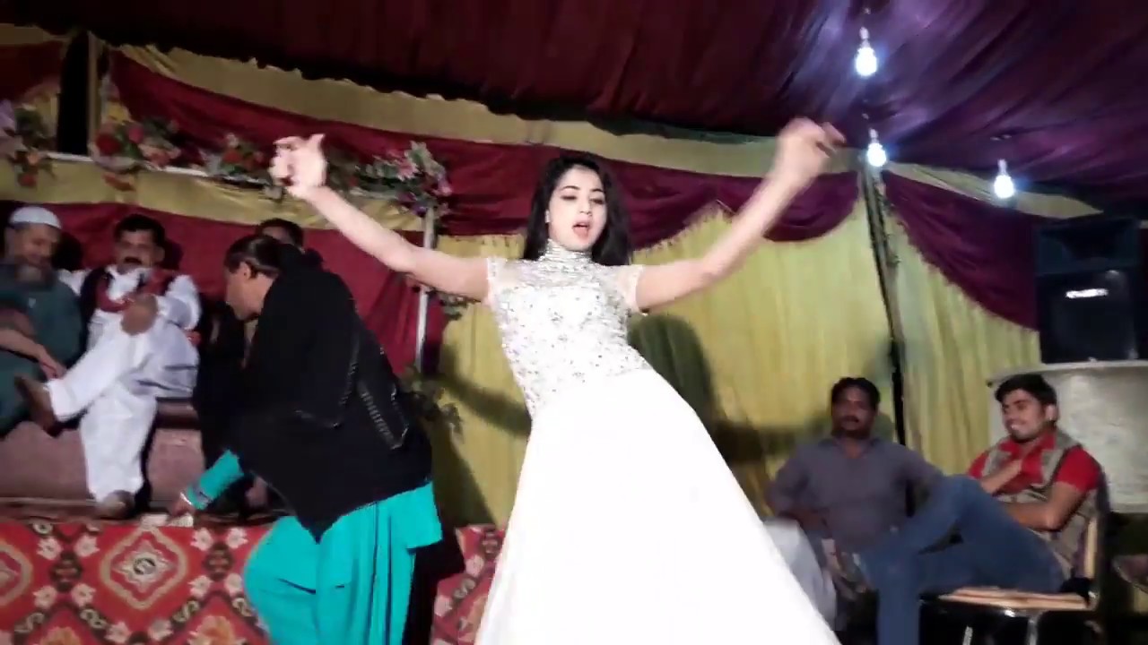 Mehak malik new dance 2018 - YouTube