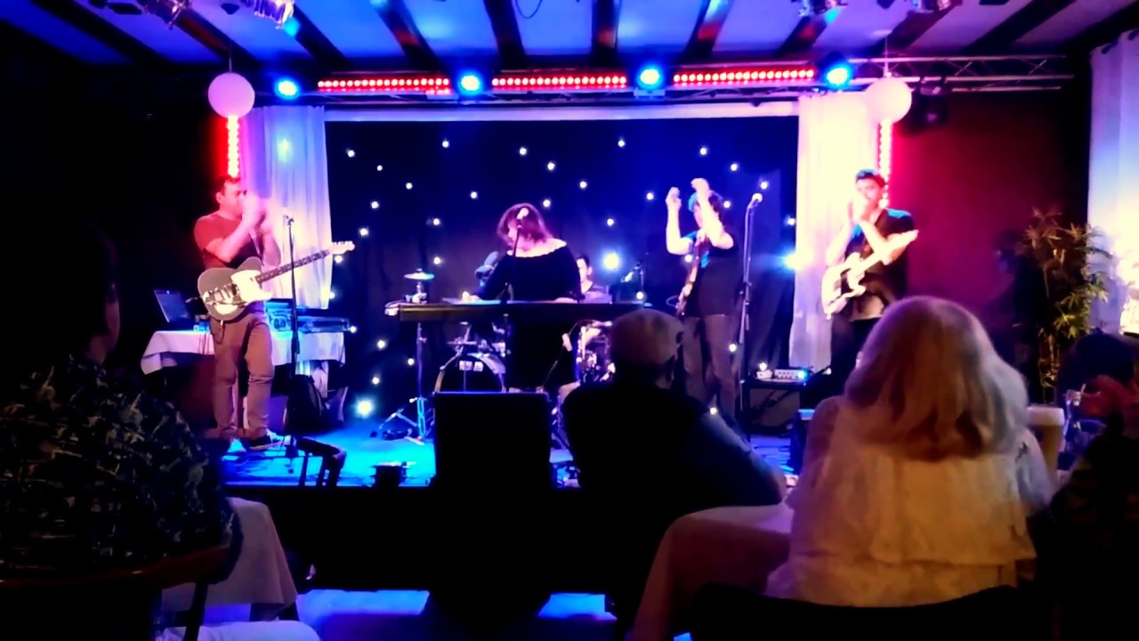 Doña Oxford - Boogie Woogie (2017) - YouTube