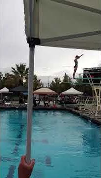 Inward dive tuck 3 meter - YouTube