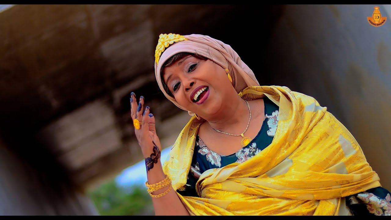 SAHRA HALGAN | BOQORAD CUMAAMADAN | OFFICIAL MUSIC VIDEO 2025 - YouTube