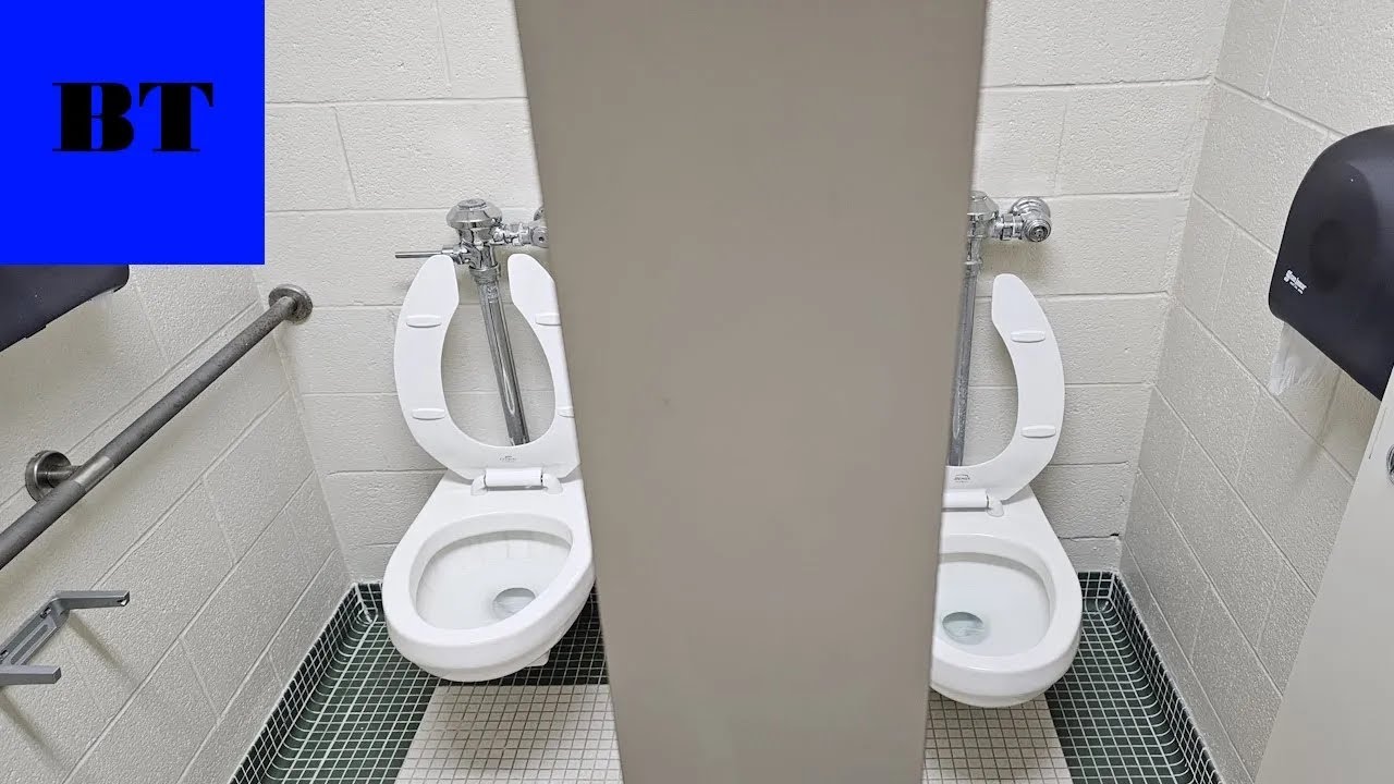 Mixed Eljer Auburn toilets & Eljer urinals - Davie County ...