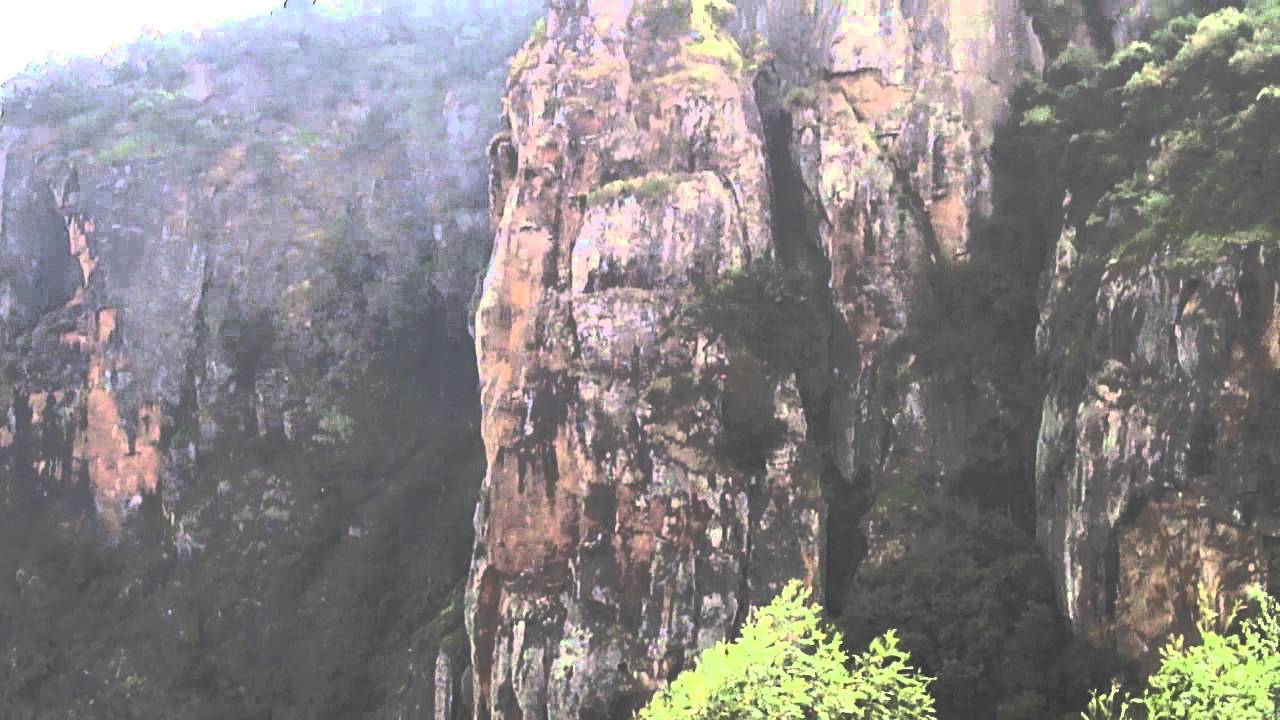 Beautiful view of hills and shooting spots in Munnar India - YouTube