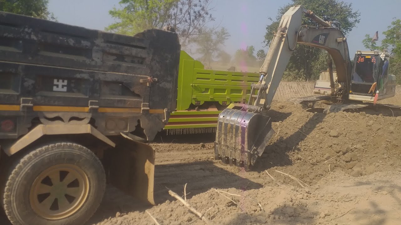 Excavation of agricultural fish ponds //excavator - YouTube