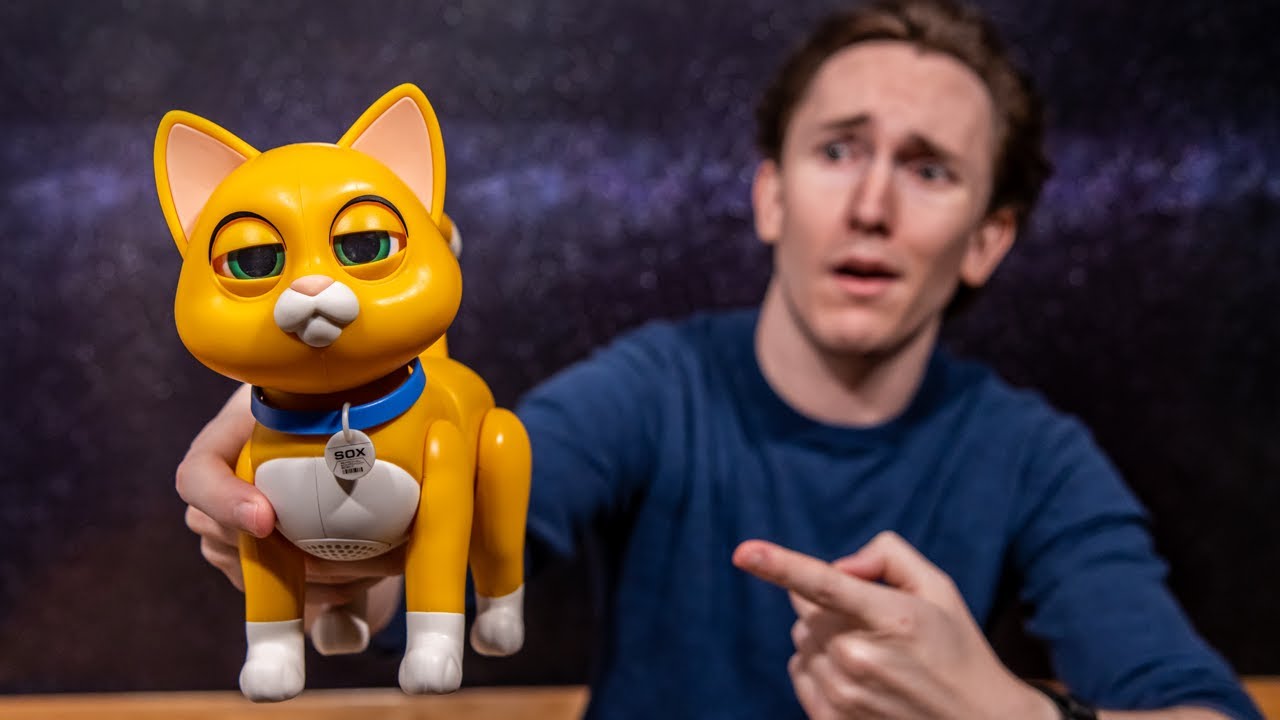 Trying out Mattel's Sox robot! He blinks?! 🙀 - YouTube