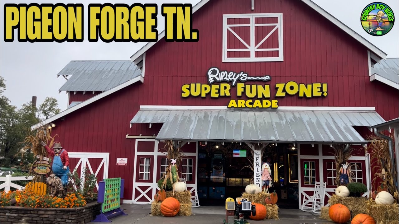 MAKING THE BEST OUT OF A RAINING DAY IN PIGEON FORGE - TANGER OUTLET ...