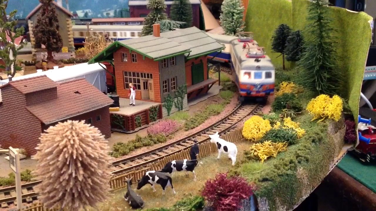 Automotrice ÖBB serie 4030 en HO (Klein Modellbahn) - YouTube