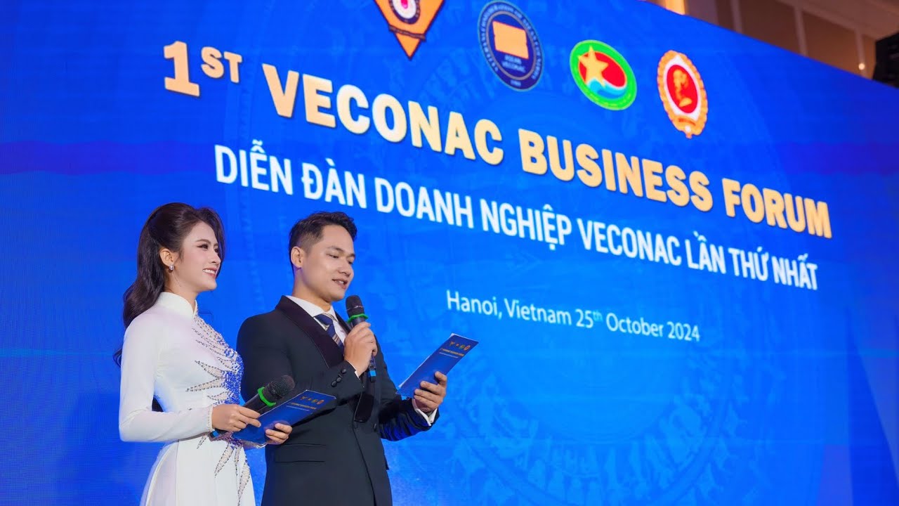 MC tiếng Anh - Diễn đàn Kinh tế VECONAC | MC LÂM HƯỜNG - YouTube