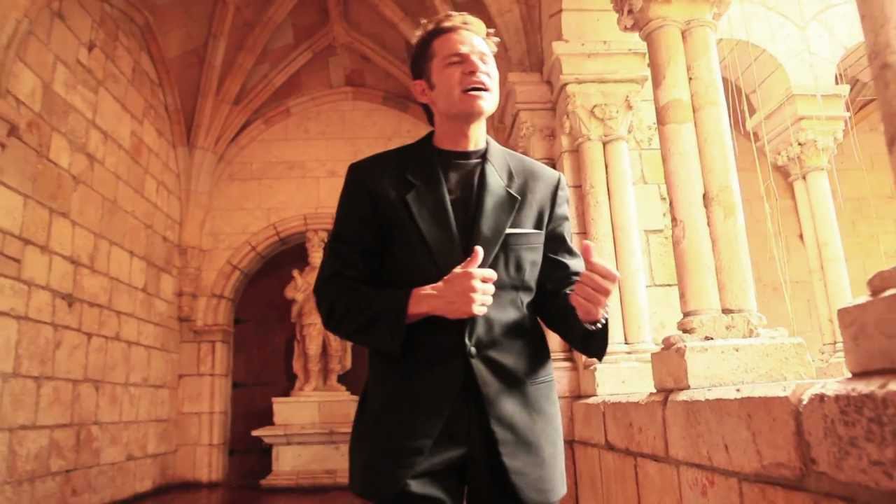 Charlie Andrew - En Carne Viva - YouTube