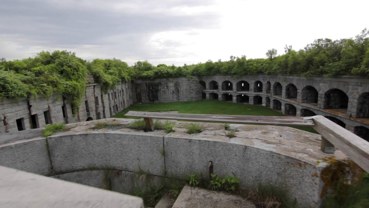 Make The Fort Gorges - YouTube