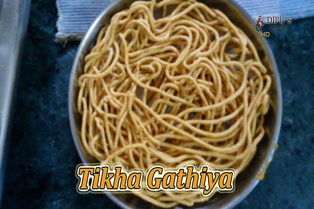 Tikha Gathiya or Crispy spicy Hot Gathia | Tikha Gathiya Recipe - YouTube
