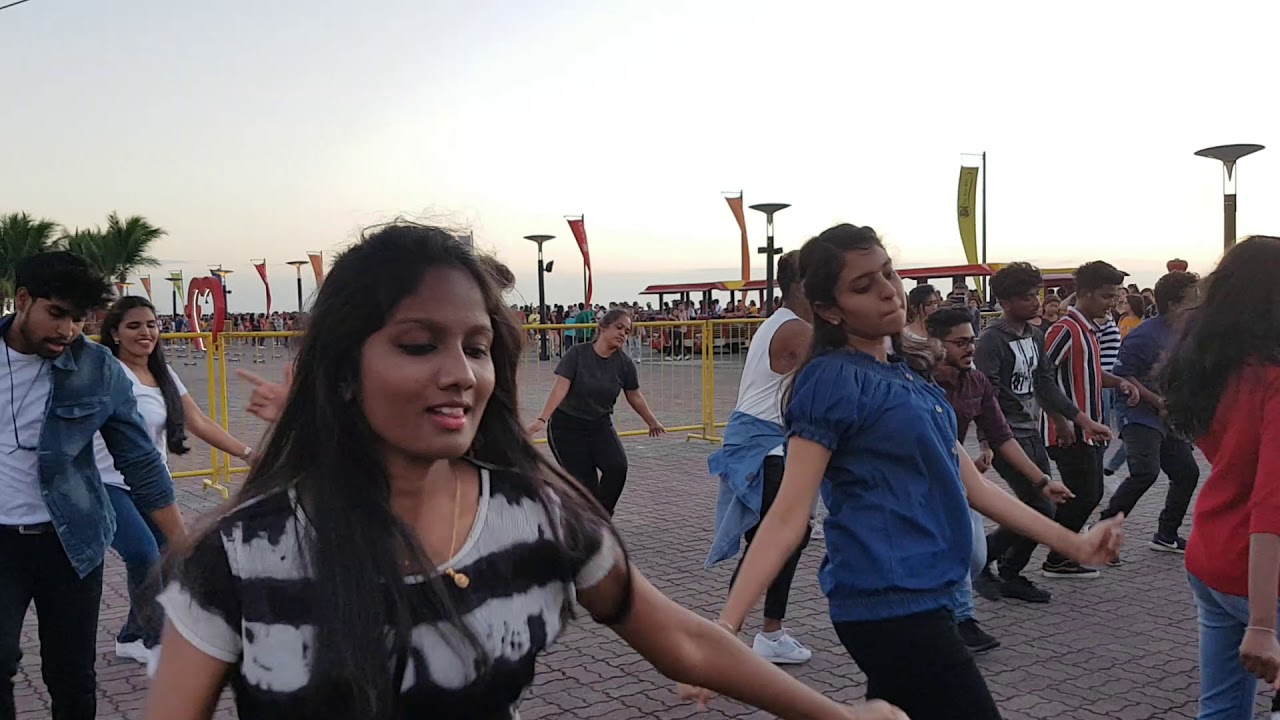 First Ever Indian Bollywood Flash Mob in the Philippines - YouTube