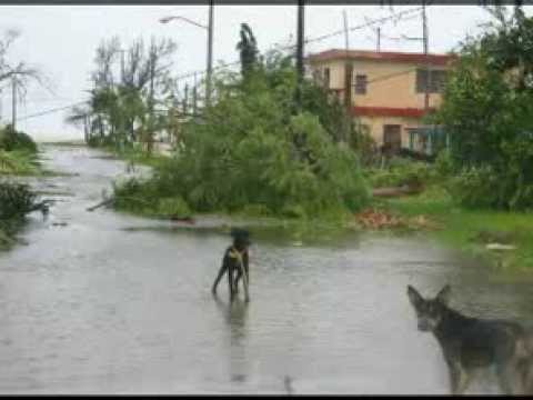 Mahahual quedó devastado tras Huracán Dean - YouTube