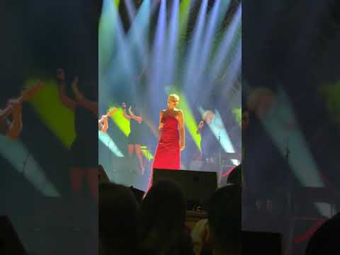 Sıla - Sevişmeden Uyumayalım (Brüksel, Bozar konseri)