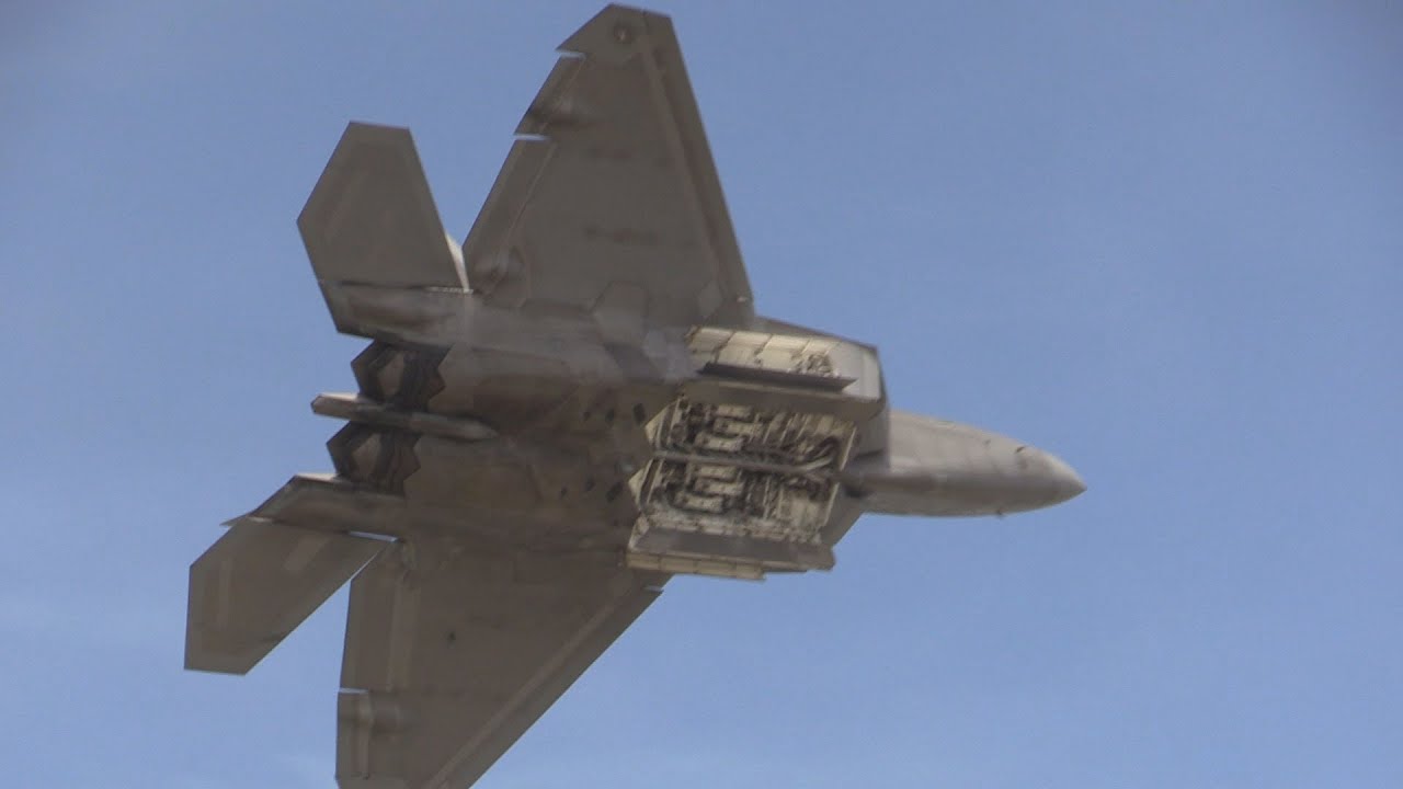 F-22 RAPTOR DEMO 2014 Sun N Fun Air Show - YouTube