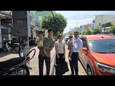 Zor durumdaki bir anneye yardım etmek için zamanında ortaya çıkan iyi bir adamın yolculuğu.