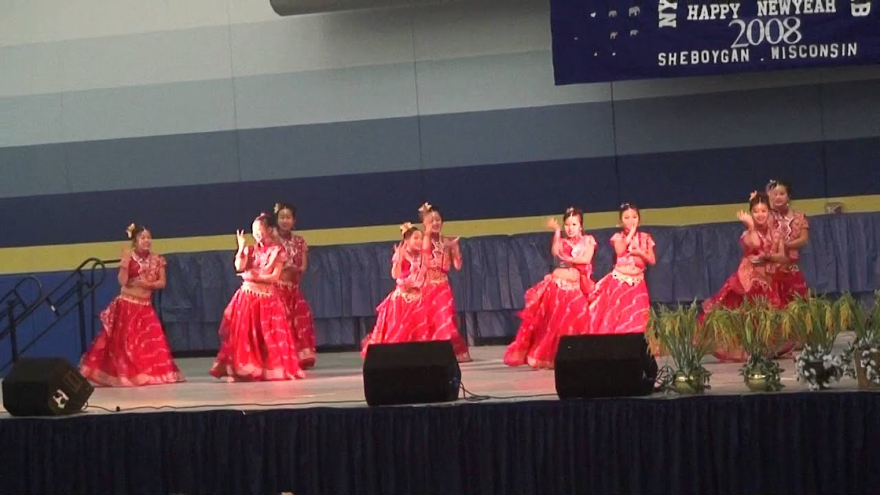 Noj Peb Caug - Hmong Sheboygan New Year 03 - YouTube