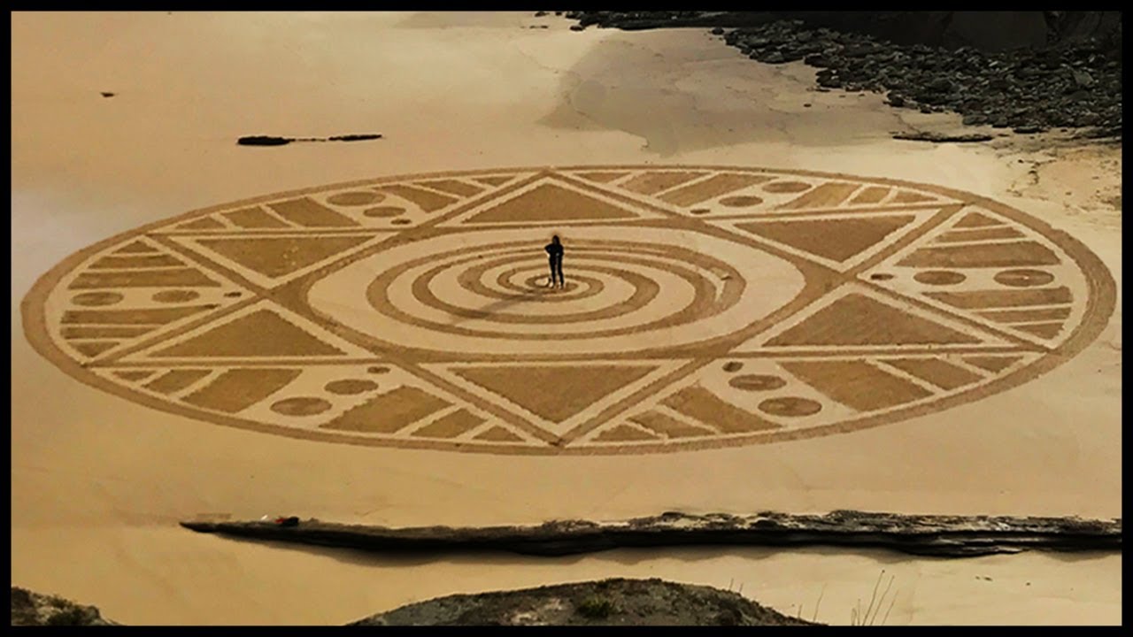 Beach Art | Sand Mandala Art | Amazing Mandala Artist | Sand Art On ...