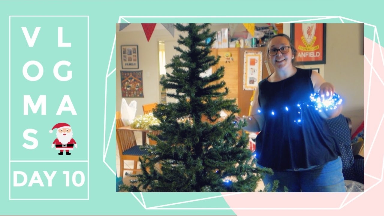 VLOGMAS #10 | Re-Decorating the Christmas Tree! - YouTube