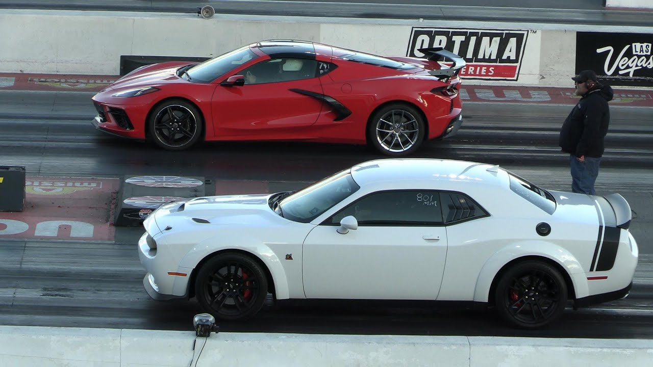 C8 Corvette vs Dodge Challenger Scat Pack - YouTube