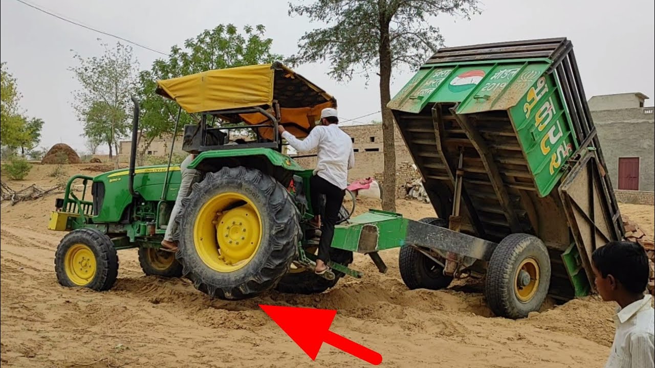 Tractor accident | John Deere tractor hanged with heavy load trolley ...