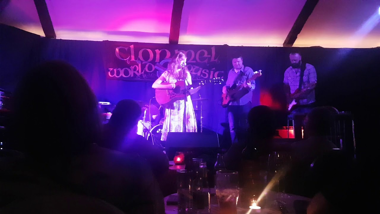 Amanda Anne Platt & The Honeycutters first appearance in Ireland - YouTube