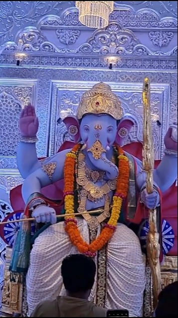 Antilia Cha Raja #viralshorts #ganpati #song#ganeshchaturthi # ...
